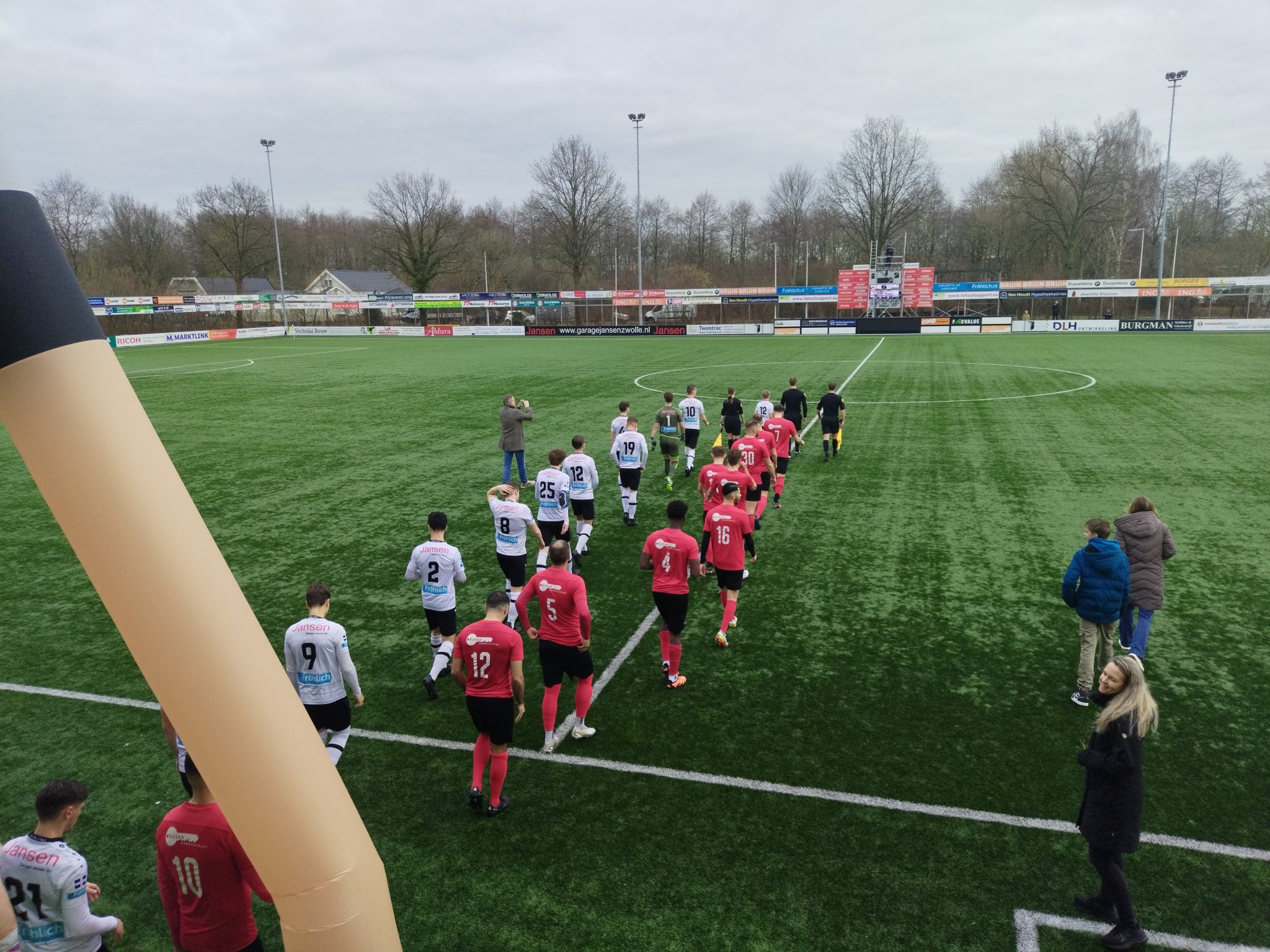 Berkum moeizaam langs Pelikaan S | VV Berkum